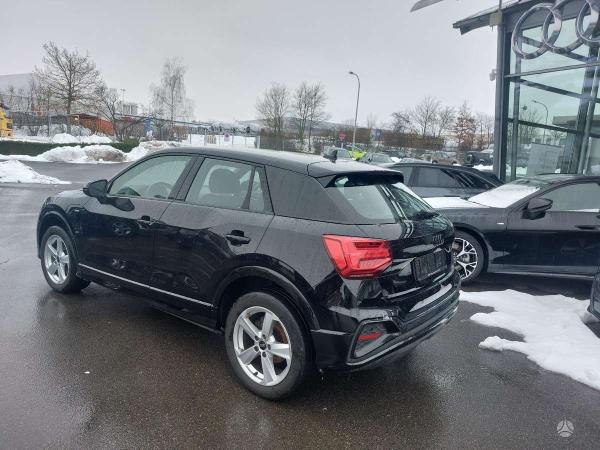 Melns Audi Q2 2022 Kauņa, ar dzinēja tilpumu 1.97 L un nobraukumu 170 tūkst. km par 17890 €, foto 5 vietnē AUTOMOTO.COM.LV