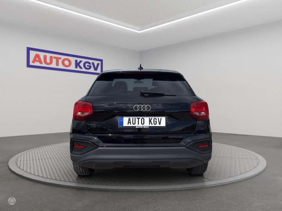 Black Audi Q2 2022 in Kaunas, with an engine capacity of 1.50 L and mileage of 9 thousand km for 19999 €, photo 5 on AUTOMOTO.COM.LV