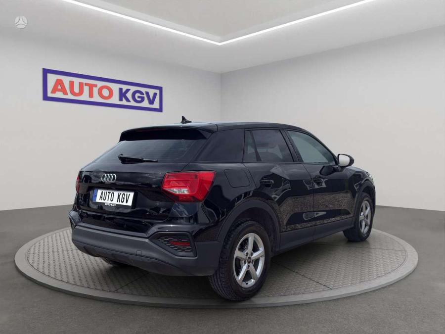 Black Audi Q2 2022 in Kaunas, with an engine capacity of 1.50 L and mileage of 9 thousand km for 19999 €, photo 6 on AUTOMOTO.COM.LV