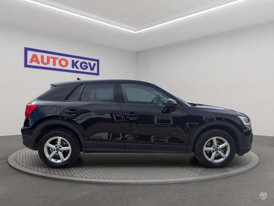 Black Audi Q2 2022 in Kaunas, with an engine capacity of 1.50 L and mileage of 9 thousand km for 19999 €, photo 7 on AUTOMOTO.COM.LV