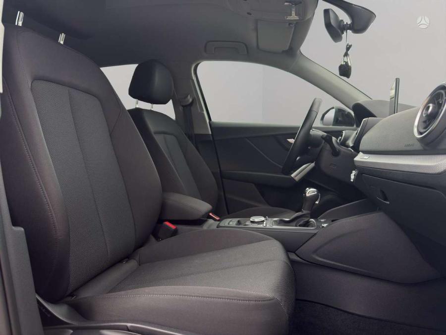Black Audi Q2 2022 in Kaunas, with an engine capacity of 1.50 L and mileage of 9 thousand km for 19999 €, photo 9 on AUTOMOTO.COM.LV