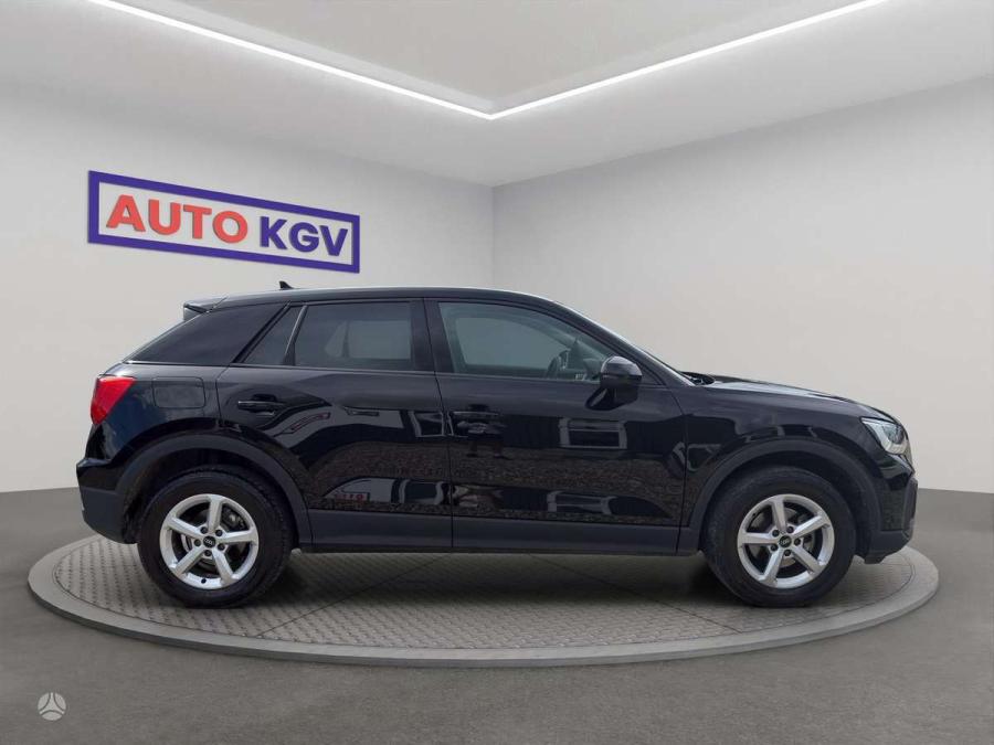 Black Audi Q2 2022 in Kaunas, with an engine capacity of 1.50 L and mileage of 9 thousand km for 19999 €, photo 7 on AUTOMOTO.COM.LV