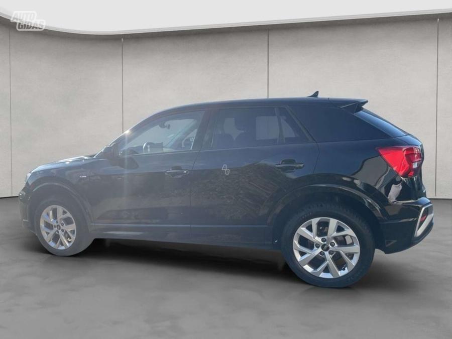 Melns Audi Q2 2023 Kauņa, ar dzinēja tilpumu 1.50 L un nobraukumu 26 tūkst. km par 28810 €, foto 2 vietnē AUTOMOTO.COM.LV