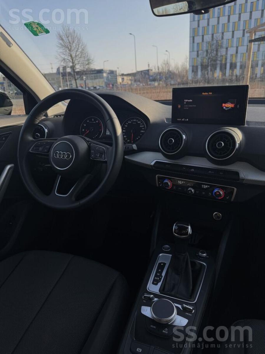 Black Audi Q2 2023 in Riga, with an engine capacity of 1.50 L and mileage of 41 thousand km for 20700 €, photo 7 on AUTOMOTO.COM.LV