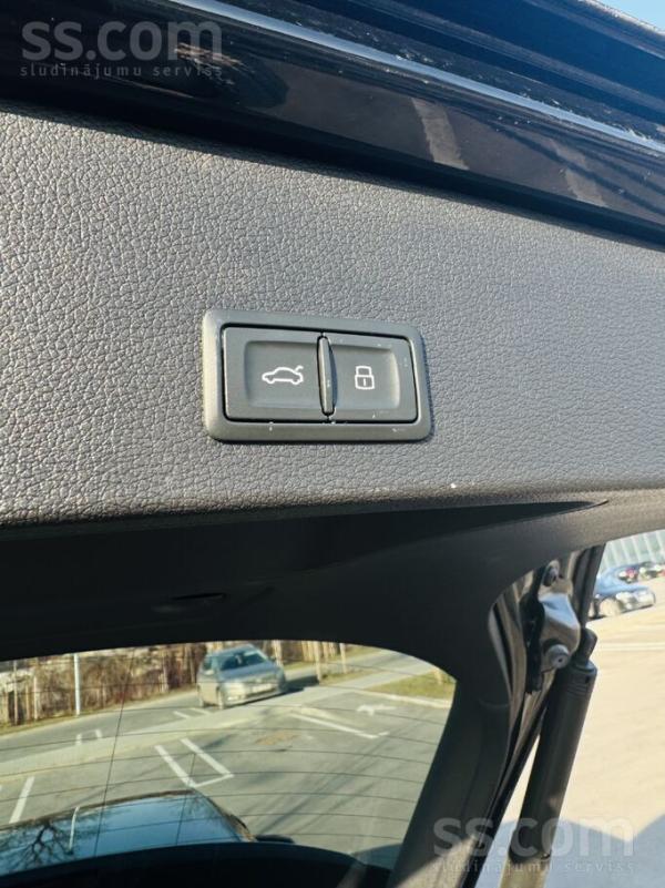 Black Audi Q2 2023 in Riga, with an engine capacity of 1.50 L and mileage of 41 thousand km for 19800 €, photo 6 on AUTOMOTO.COM.LV