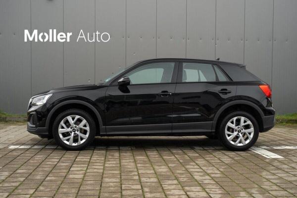 Melns Audi Q2 2023 Viļņa, ar dzinēja tilpumu 1.50 L un nobraukumu 55 tūkst. km par 27000 €, foto 2 vietnē AUTOMOTO.COM.LV