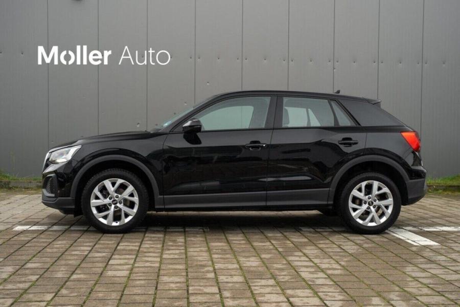 Black Audi Q2 2023 in Vilnius, with an engine capacity of 1.50 L and mileage of 55 thousand km for 27000 €, photo 3 on AUTOMOTO.COM.LV
