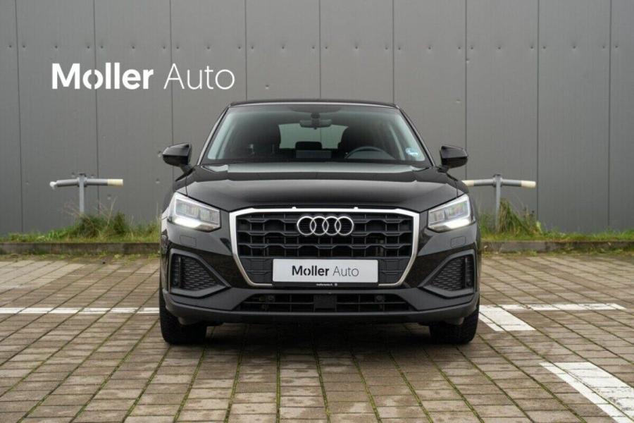Black Audi Q2 2023 in Vilnius, with an engine capacity of 1.50 L and mileage of 55 thousand km for 27000 €, photo 5 on AUTOMOTO.COM.LV