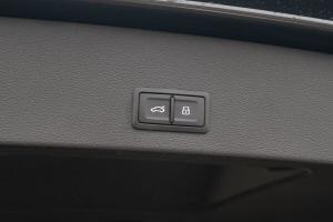 Black Audi Q2 2023 in Vilnius, with an engine capacity of 1.50 L and mileage of 55 thousand km for 27000 €, photo 19 on AUTOMOTO.COM.LV
