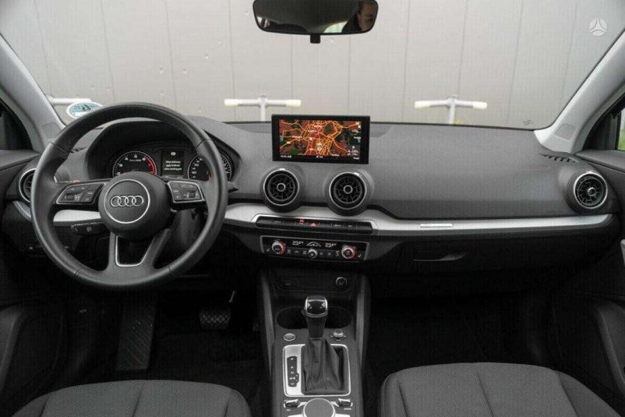 Melns Audi Q2 2023 Viļņa, ar dzinēja tilpumu 1.50 L un nobraukumu 55 tūkst. km par 27000 €, foto 13 vietnē AUTOMOTO.COM.LV