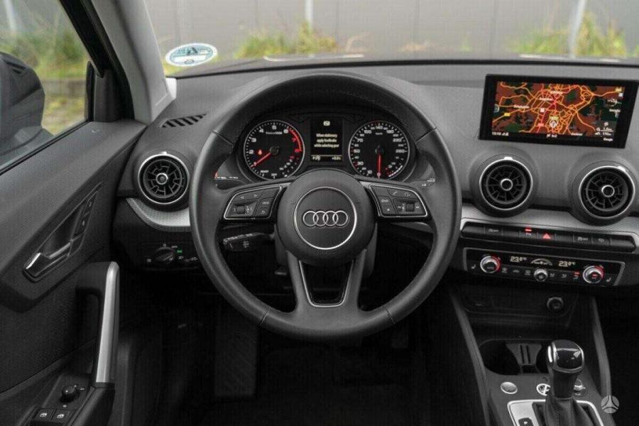 Melns Audi Q2 2023 Viļņa, ar dzinēja tilpumu 1.50 L un nobraukumu 55 tūkst. km par 27000 €, foto 15 vietnē AUTOMOTO.COM.LV