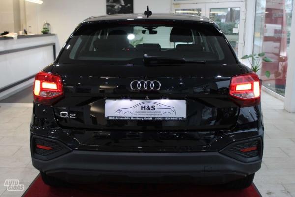 Melns Audi Q2 2024 Kauņa, ar dzinēja tilpumu 1.00 L un nobraukumu 24 tūkst. km par 24003 €, foto 3 vietnē AUTOMOTO.COM.LV