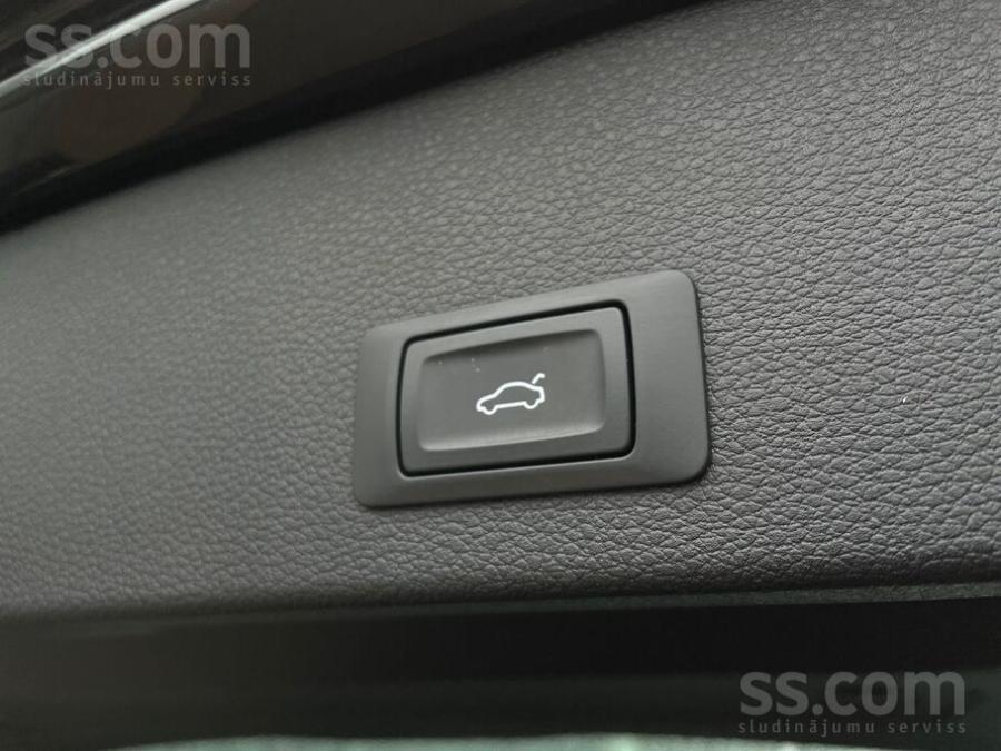 Black Audi Q2 2024 in Riga, with an engine capacity of 1.50 L and mileage of 82 thousand km for 22990 €, photo 30 on AUTOMOTO.COM.LV