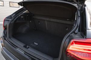 Black Audi Q2 2022 in Jelgava, with an engine capacity of 1.50 L and mileage of 56 thousand km for 20900 €, photo 12 on AUTOMOTO.COM.LV