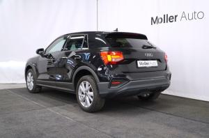 Melns Audi Q2 2022 Tallina, ar dzinēja tilpumu 1.50 L un nobraukumu 47 tūkst. km par 23900 €, foto 4 vietnē AUTOMOTO.COM.LV