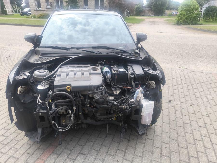 Audi Q2 2017 in Taurage, with an engine capacity of 1.60 L and mileage of 238 thousand km for 6400 €, photo 6 on AUTOMOTO.COM.LV
