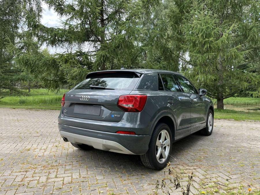 Audi Q2 2018 in Kaisiadorys, with an engine capacity of 1.60 L and mileage of 240 thousand km for 11450 €, photo 5 on AUTOMOTO.COM.LV