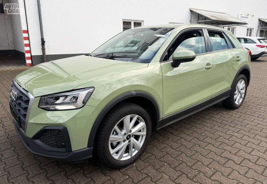 Zaļš Audi Q2 2021 Kauņa, ar dzinēja tilpumu 1.50 L un nobraukumu 13 tūkst. km par 27982 €, foto 1 vietnē AUTOMOTO.COM.LV
