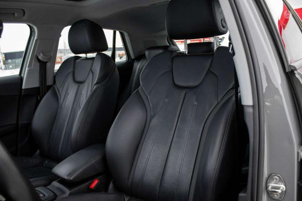 Grey Audi Q2 2017 in Kaunas, with an engine capacity of 1.60 L and mileage of 252 thousand km for 13200 €, photo 11 on AUTOMOTO.COM.LV