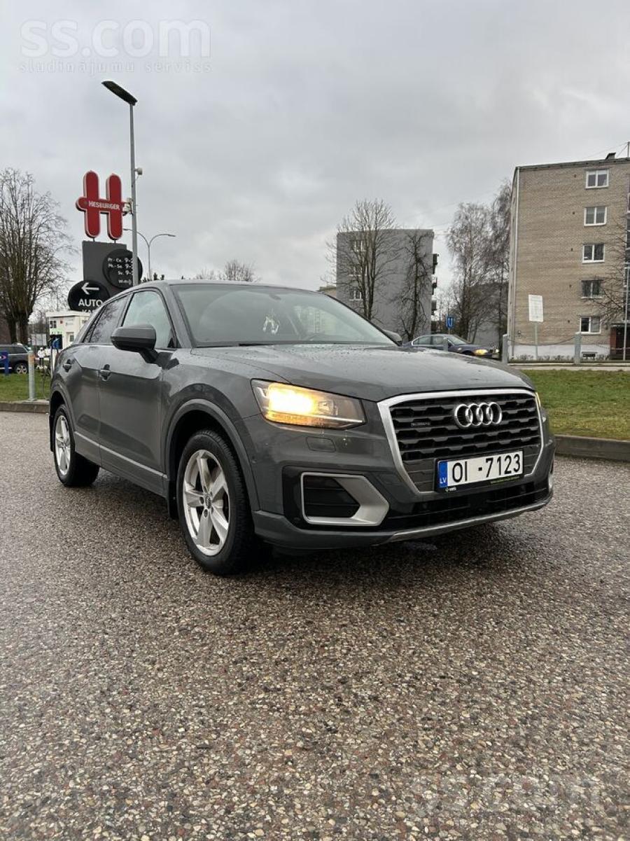 Grey Audi Q2 2017 in Cesis, with an engine capacity of 2.00 L and mileage of 241 thousand km for 15500 €, photo 5 on AUTOMOTO.COM.LV