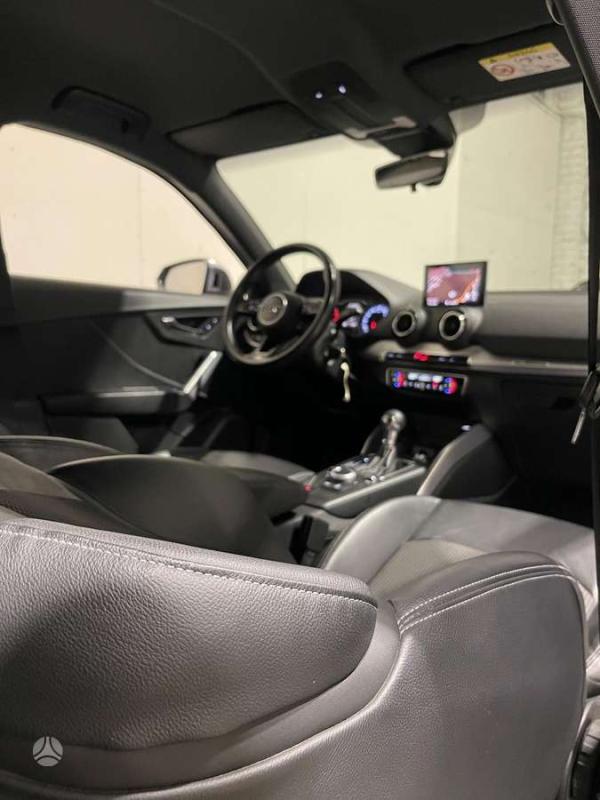 Grey Audi Q2 2017 in Klaipeda, with an engine capacity of 1.40 L and mileage of 209 thousand km for 14999 €, photo 3 on AUTOMOTO.COM.LV