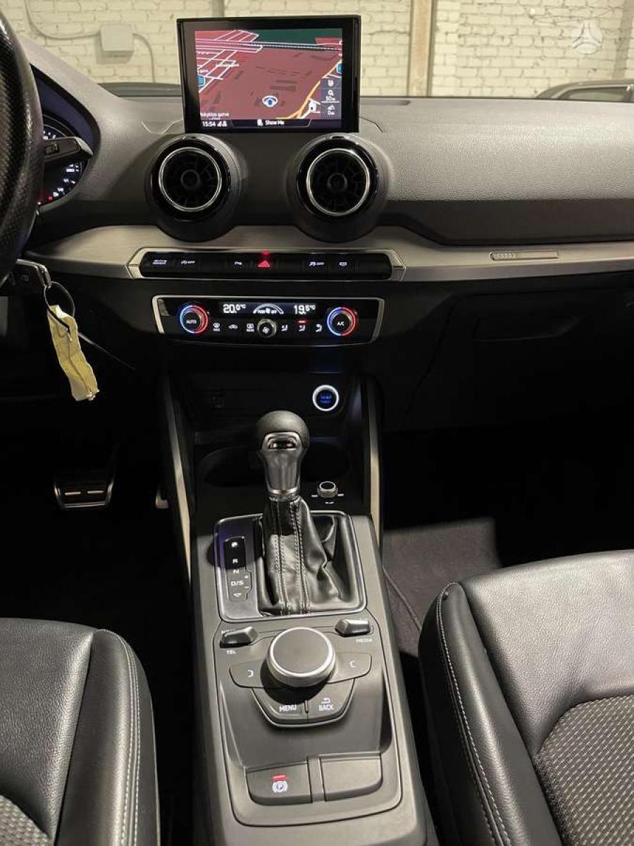 Grey Audi Q2 2017 in Klaipeda, with an engine capacity of 1.40 L and mileage of 209 thousand km for 14999 €, photo 29 on AUTOMOTO.COM.LV