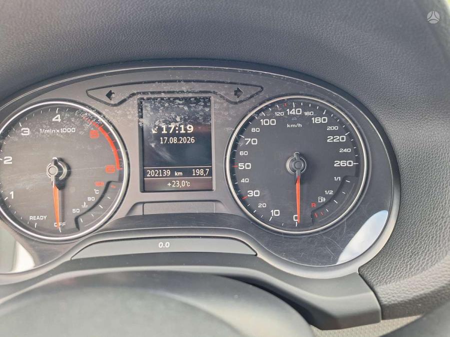Grey Audi Q2 2018 in Taurage, with an engine capacity of 1.60 L and mileage of 202 thousand km for 12500 €, photo 11 on AUTOMOTO.COM.LV