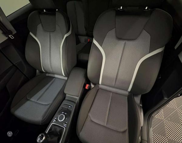 Grey Audi Q2 2019 in Marijampole, with an engine capacity of 1.50 L and mileage of 68 thousand km for 14999 €, photo 7 on AUTOMOTO.COM.LV