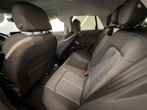 Pelēks Audi Q2 2019 Marijampole, ar dzinēja tilpumu 1.50 L un nobraukumu 68 tūkst. km par 14999 €, foto 12 vietnē AUTOMOTO.COM.LV