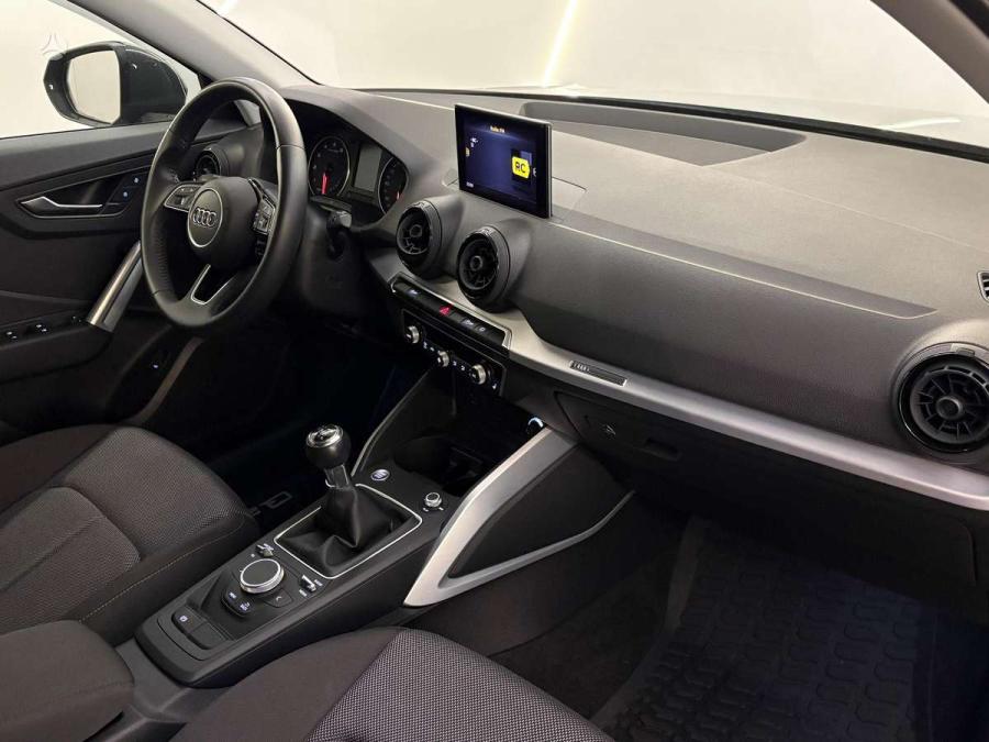 Pelēks Audi Q2 2019 Marijampole, ar dzinēja tilpumu 1.50 L un nobraukumu 68 tūkst. km par 14999 €, foto 16 vietnē AUTOMOTO.COM.LV