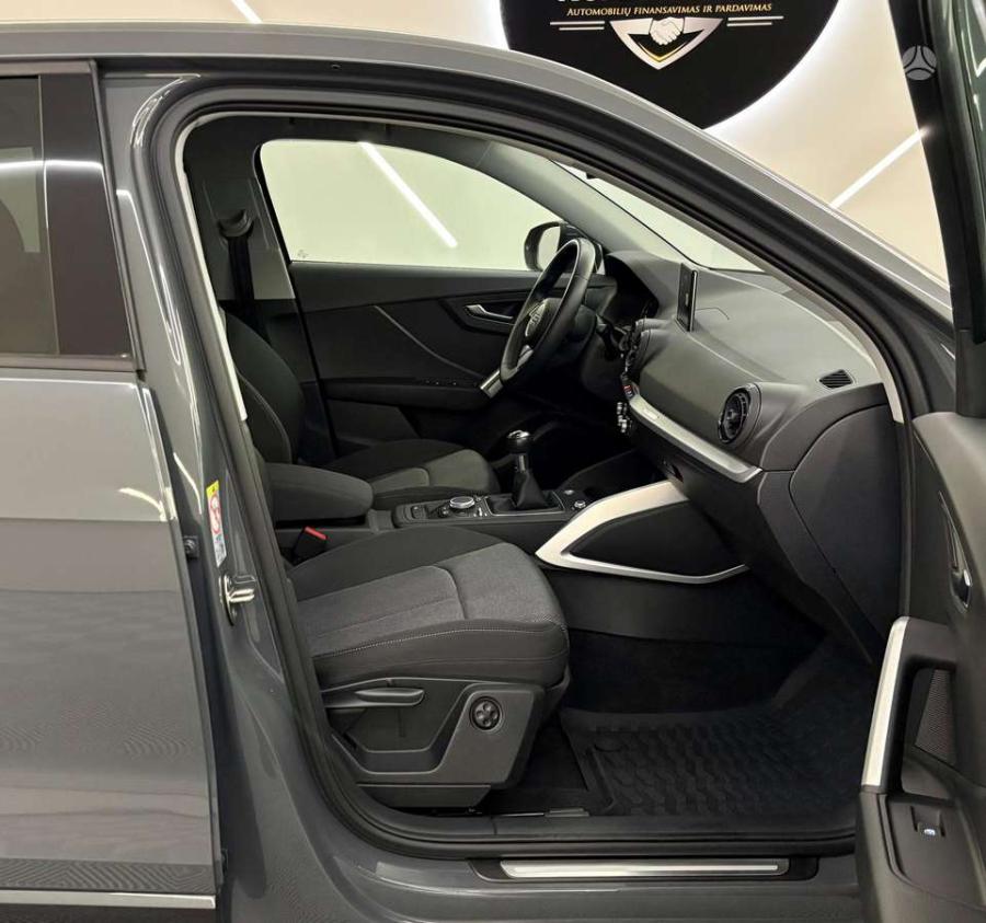Pelēks Audi Q2 2019 Marijampole, ar dzinēja tilpumu 1.50 L un nobraukumu 68 tūkst. km par 14999 €, foto 18 vietnē AUTOMOTO.COM.LV