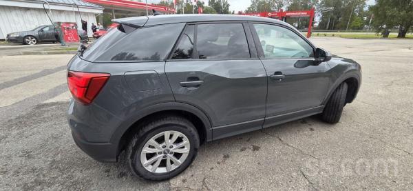 Grey Audi Q2 2019 in Riga, with an engine capacity of 1.50 L and mileage of 91 thousand km for 16500 €, photo 5 on AUTOMOTO.COM.LV