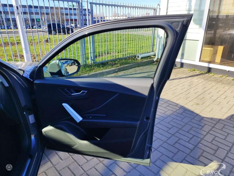 Grey Audi Q2 2020 in Klaipeda, with an engine capacity of 1.50 L and mileage of 103 thousand km for 16500 €, photo 8 on AUTOMOTO.COM.LV