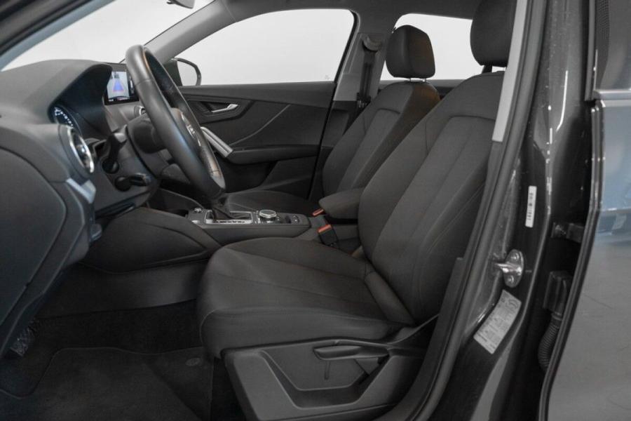 Pelēks Audi Q2 2021 Viļņa, ar dzinēja tilpumu 1.50 L un nobraukumu 90 tūkst. km par 17900 €, foto 9 vietnē AUTOMOTO.COM.LV