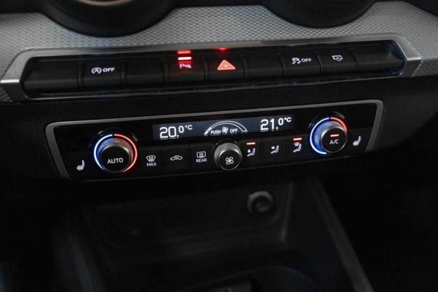 Pelēks Audi Q2 2021 Viļņa, ar dzinēja tilpumu 1.50 L un nobraukumu 90 tūkst. km par 17900 €, foto 17 vietnē AUTOMOTO.COM.LV