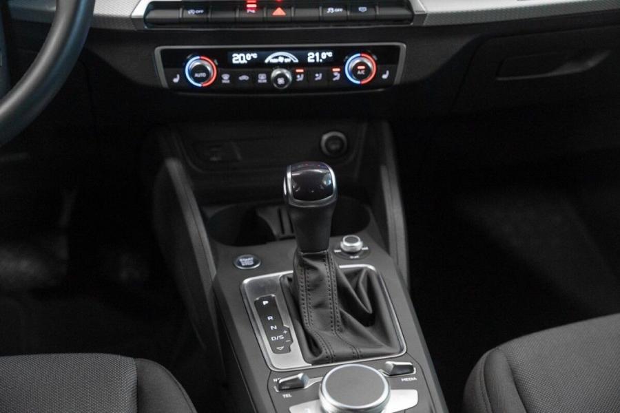 Pelēks Audi Q2 2021 Viļņa, ar dzinēja tilpumu 1.50 L un nobraukumu 90 tūkst. km par 17900 €, foto 18 vietnē AUTOMOTO.COM.LV