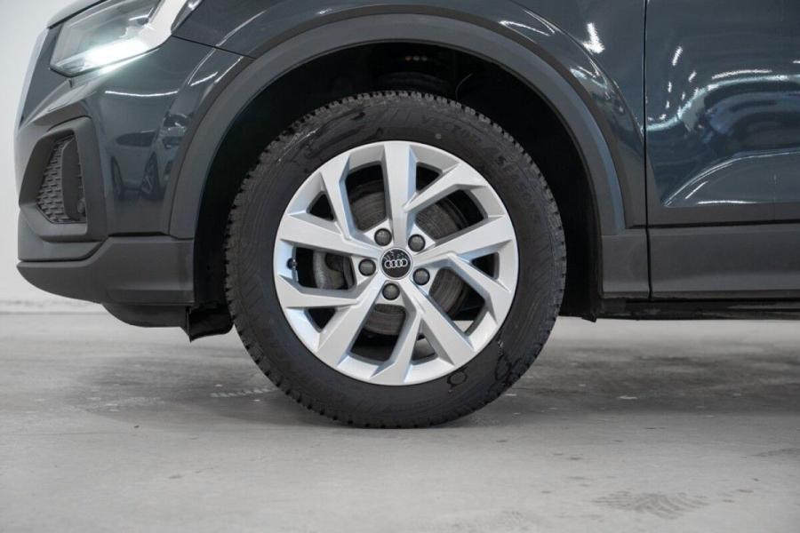 Pelēks Audi Q2 2021 Viļņa, ar dzinēja tilpumu 1.50 L un nobraukumu 90 tūkst. km par 17900 €, foto 23 vietnē AUTOMOTO.COM.LV