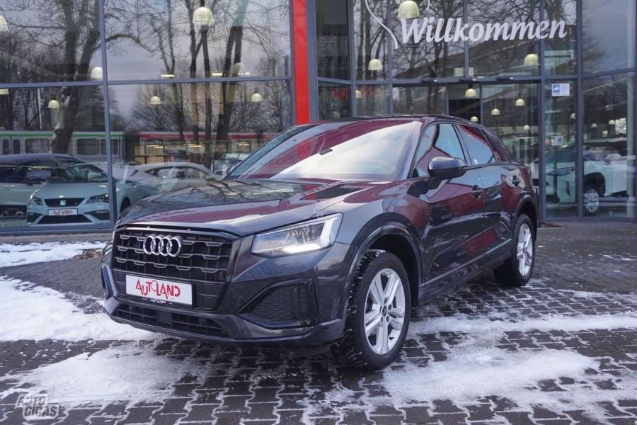 Grey Audi Q2 2023 in Kaunas, with an engine capacity of 1.50 L and mileage of 98 thousand km for 25995 €, photo 2 on AUTOMOTO.COM.LV