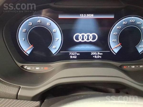 Grey Audi Q2 2025 in Riga, with an engine capacity of 2.00 L and mileage of 7 thousand km for 45400 €, photo 4 on AUTOMOTO.COM.LV