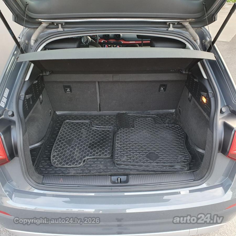 Pelēks Audi Q2 2018 Tallina, ar dzinēja tilpumu 1.60 L un nobraukumu 215 tūkst. km par 14900 €, foto 13 vietnē AUTOMOTO.COM.LV