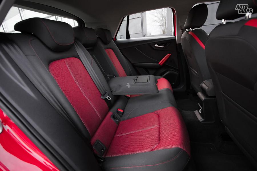 Sarkans Audi Q2 2019 Jelgava, ar dzinēja tilpumu 1.00 L un nobraukumu 309 tūkst. km par 9800 €, foto 14 vietnē AUTOMOTO.COM.LV