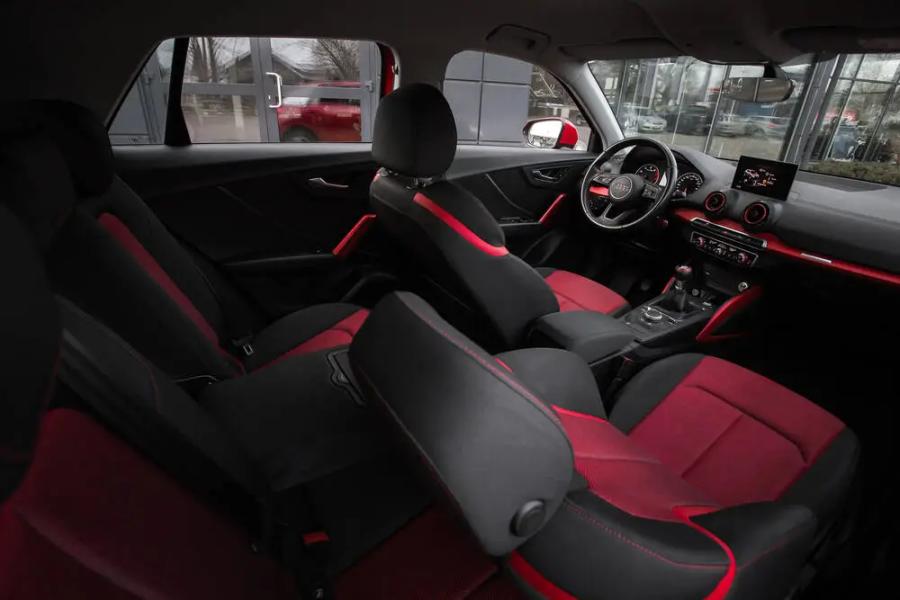 Sarkans Audi Q2 2019 Jelgava, ar dzinēja tilpumu 1.00 L un nobraukumu 299 tūkst. km par 9500 €, foto 20 vietnē AUTOMOTO.COM.LV