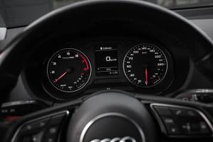 Sarkans Audi Q2 2019 Jelgava, ar dzinēja tilpumu 1.00 L un nobraukumu 299 tūkst. km par 9500 €, foto 30 vietnē AUTOMOTO.COM.LV