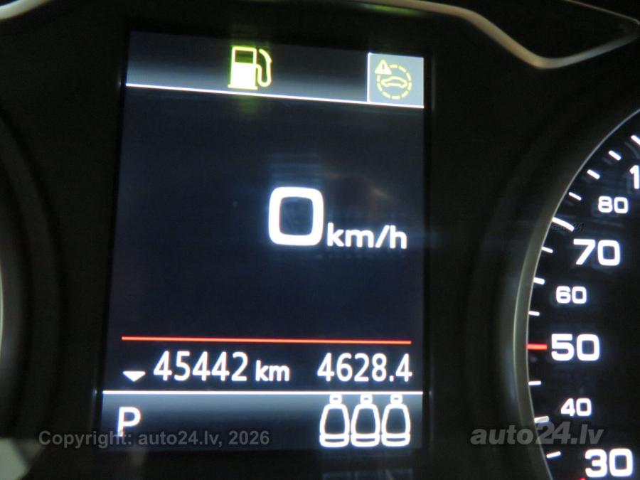 Красный Ауди Ку2 2022 в Таллин, объемом двигателя 1.50 л и пробегом 45 тыс. км за 21400 €, фото 12 на AUTOMOTO.COM.LV