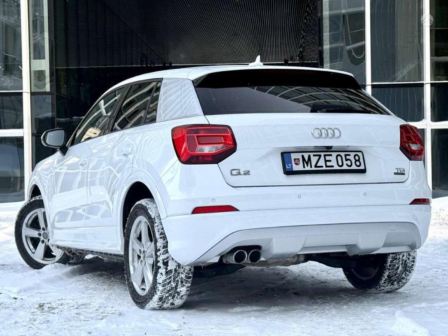 White Audi Q2 2017 in Vilnius, with an engine capacity of 1.97 L and mileage of 211 thousand km for 14990 €, photo 4 on AUTOMOTO.COM.LV