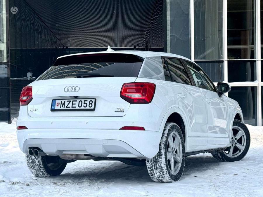 White Audi Q2 2017 in Vilnius, with an engine capacity of 1.97 L and mileage of 211 thousand km for 14990 €, photo 5 on AUTOMOTO.COM.LV