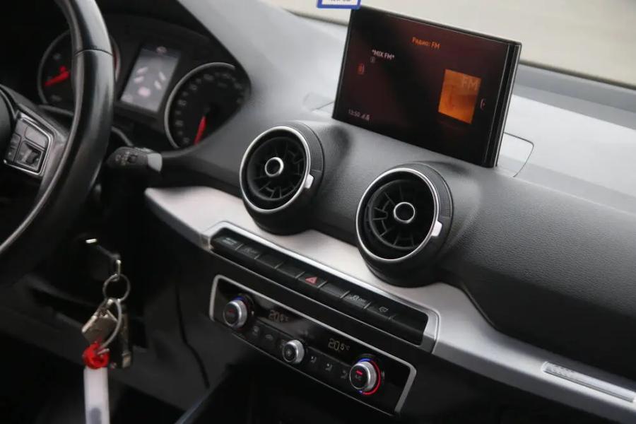 White Audi Q2 2018 in Riga, with an engine capacity of 1.60 L and mileage of 169 thousand km for 14490 €, photo 10 on AUTOMOTO.COM.LV