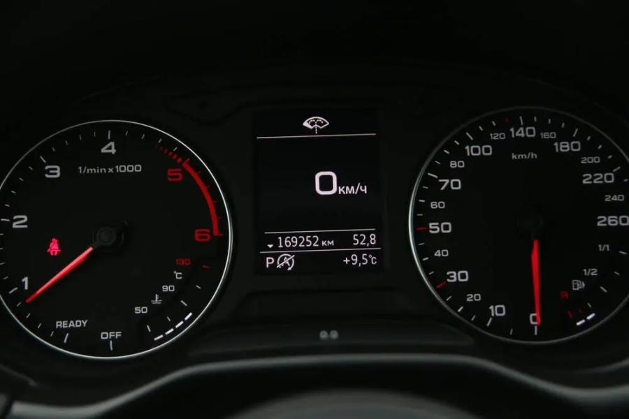 White Audi Q2 2018 in Riga, with an engine capacity of 1.60 L and mileage of 169 thousand km for 14490 €, photo 12 on AUTOMOTO.COM.LV