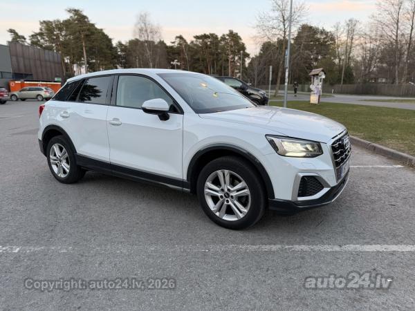 Balts Audi Q2 2021 Tallina, ar dzinēja tilpumu 1.50 L un nobraukumu 65 tūkst. km par 19600 €, foto 1 vietnē AUTOMOTO.COM.LV