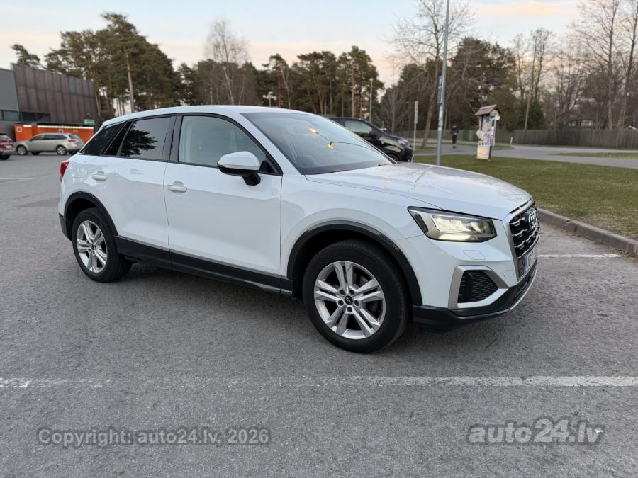 White Audi Q2 2021 in Tallinn, with an engine capacity of 1.50 L and mileage of 65 thousand km for 19600 €, photo 1 on AUTOMOTO.COM.LV